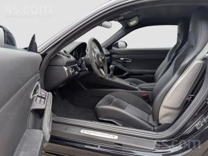 Black Porsche Cayman 2021 in Riga, with an engine capacity of 4.00 L and mileage of 40 thousand km for 89990 €, photo 8 on AUTOMOTO.COM.LV