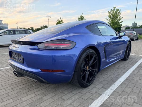 Blue Porsche Cayman 2019 in Riga, with an engine capacity of 2.00 L and mileage of 77 thousand km for 51900 €, photo 4 on AUTOMOTO.COM.LV