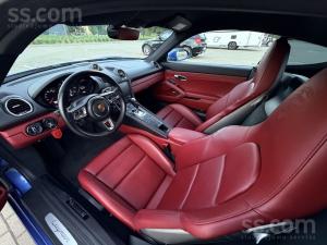 Blue Porsche Cayman 2019 in Riga, with an engine capacity of 2.00 L and mileage of 77 thousand km for 51900 €, photo 11 on AUTOMOTO.COM.LV