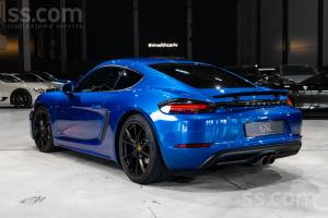 Blue Porsche Cayman 2019 in Riga, with an engine capacity of 2.00 L and mileage of 78 thousand km for 55000 €, photo 7 on AUTOMOTO.COM.LV
