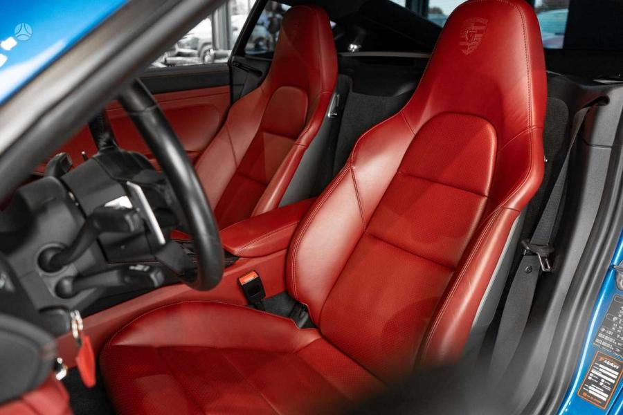 Zils Porsche Cayman 2019 Rīga, ar dzinēja tilpumu 1.99 L un nobraukumu 78 tūkst. km par 55000 €, foto 9 vietnē AUTOMOTO.COM.LV