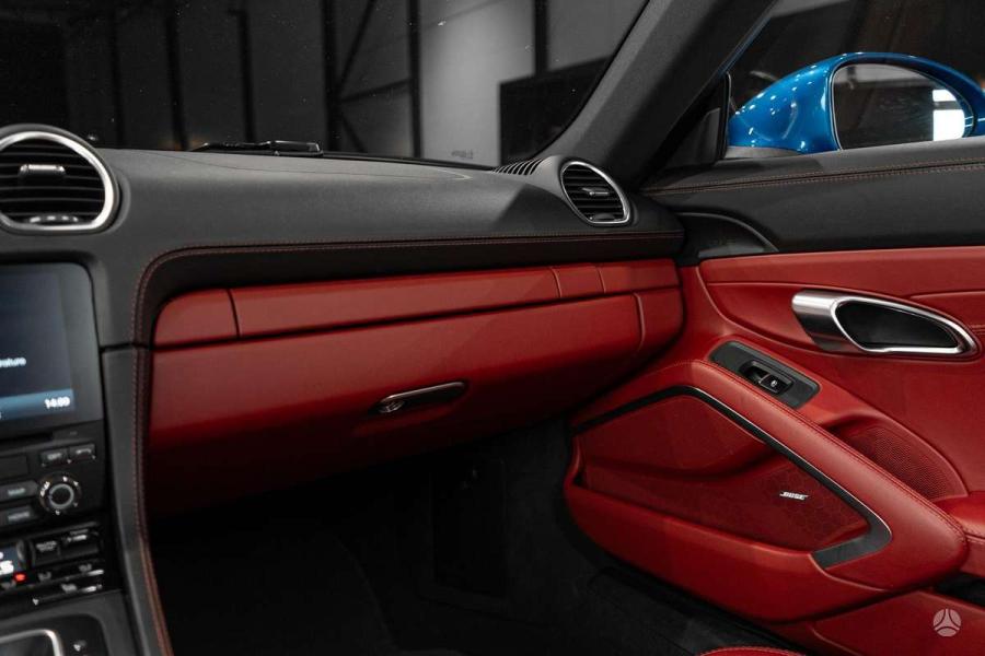 Zils Porsche Cayman 2019 Rīga, ar dzinēja tilpumu 1.99 L un nobraukumu 78 tūkst. km par 55000 €, foto 27 vietnē AUTOMOTO.COM.LV