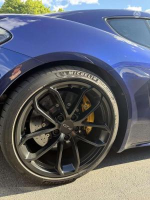 Blue Porsche Cayman 2022 in Vilnius, with an engine capacity of 4.00 L and mileage of 21 thousand km for 118999 €, photo 9 on AUTOMOTO.COM.LV