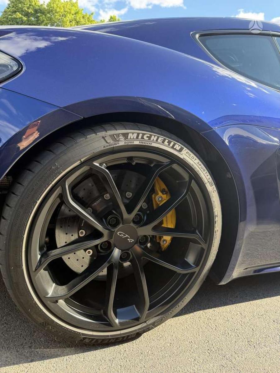 Blue Porsche Cayman 2022 in Vilnius, with an engine capacity of 4.00 L and mileage of 21 thousand km for 118999 €, photo 9 on AUTOMOTO.COM.LV