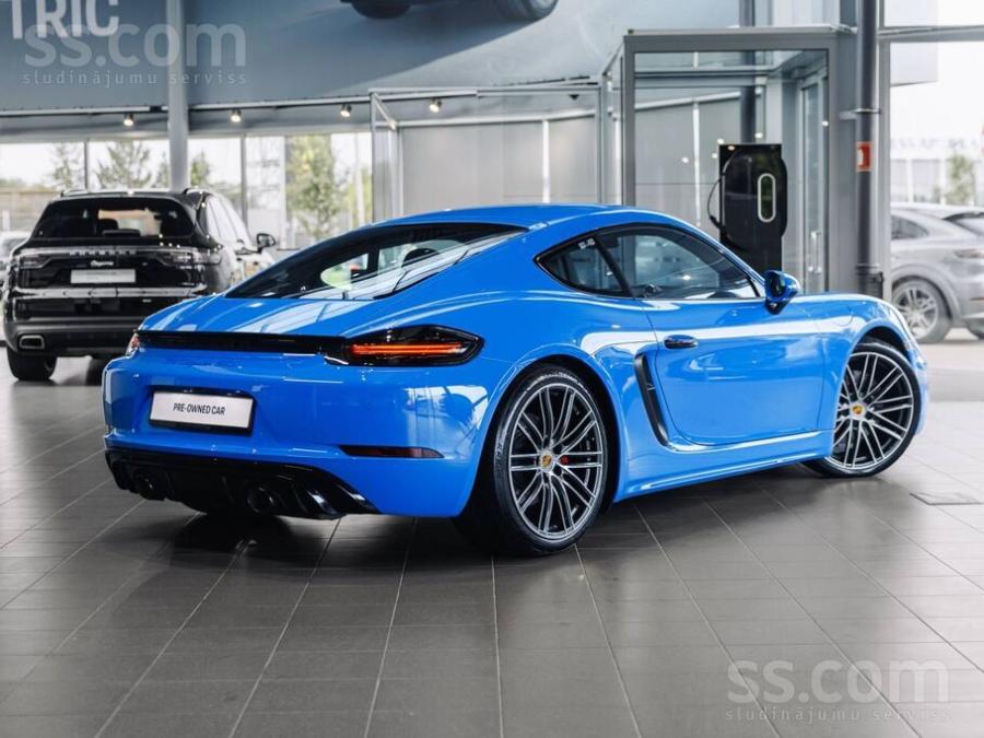Blue Porsche Cayman 2024 in Riga, with an engine capacity of 4.00 L and mileage of 21 thousand km for 94700 €, photo 4 on AUTOMOTO.COM.LV