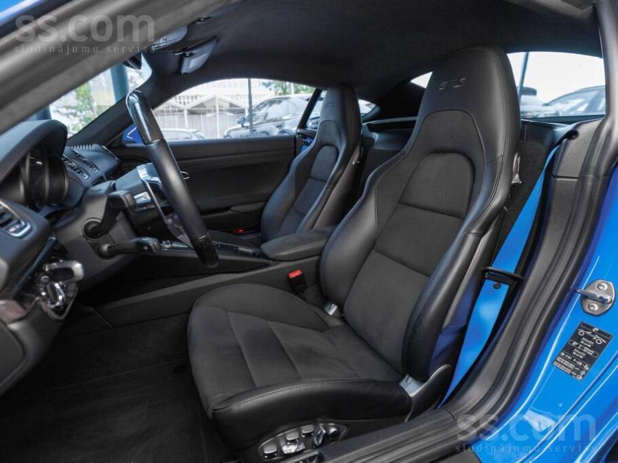 Blue Porsche Cayman 2024 in Riga, with an engine capacity of 4.00 L and mileage of 21 thousand km for 94700 €, photo 5 on AUTOMOTO.COM.LV
