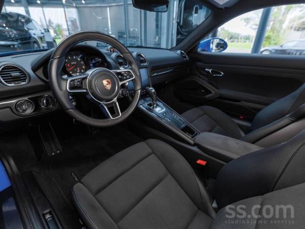Blue Porsche Cayman 2024 in Riga, with an engine capacity of 4.00 L and mileage of 21 thousand km for 94700 €, photo 5 on AUTOMOTO.COM.LV