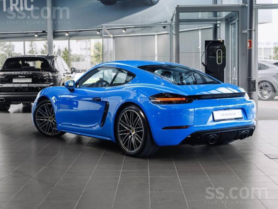 Blue Porsche Cayman 2024 in Riga, with an engine capacity of 4.00 L and mileage of 21 thousand km for 94700 €, photo 11 on AUTOMOTO.COM.LV