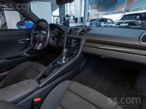 Blue Porsche Cayman 2024 in Riga, with an engine capacity of 4.00 L and mileage of 21 thousand km for 94700 €, photo 19 on AUTOMOTO.COM.LV