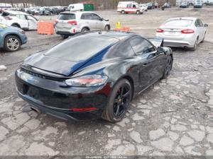 Porsche Cayman 2017 in Klaipeda, with an engine capacity of 0.00 L and mileage of 0 thousand km for 10000 €, photo 5 on AUTOMOTO.COM.LV