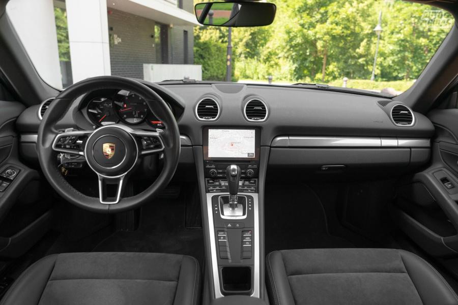 Porsche Cayman 2019 in Vilnius, with an engine capacity of 2.00 L and mileage of 58 thousand km for 54500 €, photo 17 on AUTOMOTO.COM.LV