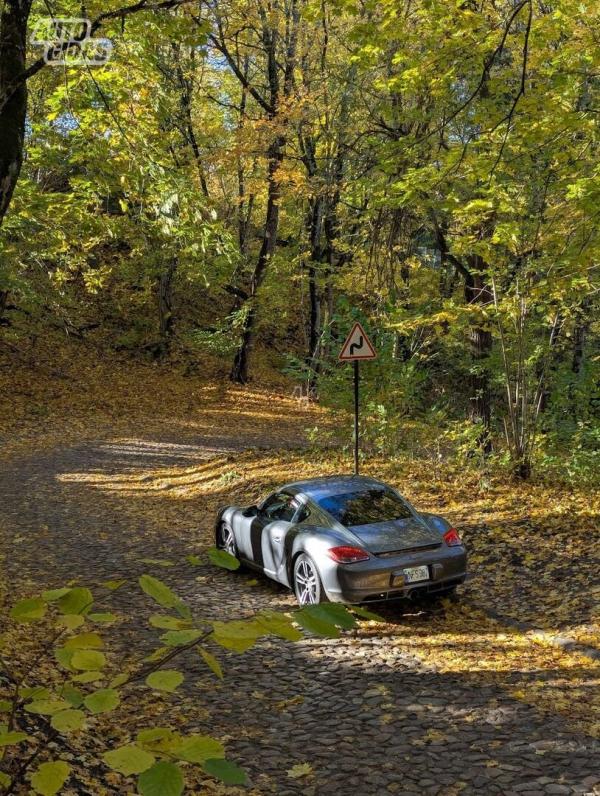 Pelēks Porsche Cayman 2011 Viļņa, ar dzinēja tilpumu 2.90 L un nobraukumu 145 tūkst. km par 26987 €, foto 3 vietnē AUTOMOTO.COM.LV