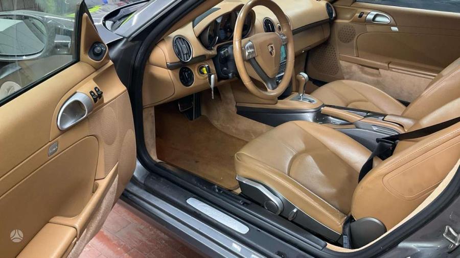 Pelēks Porsche Cayman 2012 Kauņa, ar dzinēja tilpumu 2.69 L un nobraukumu 115 tūkst. km par 24900 €, foto 7 vietnē AUTOMOTO.COM.LV