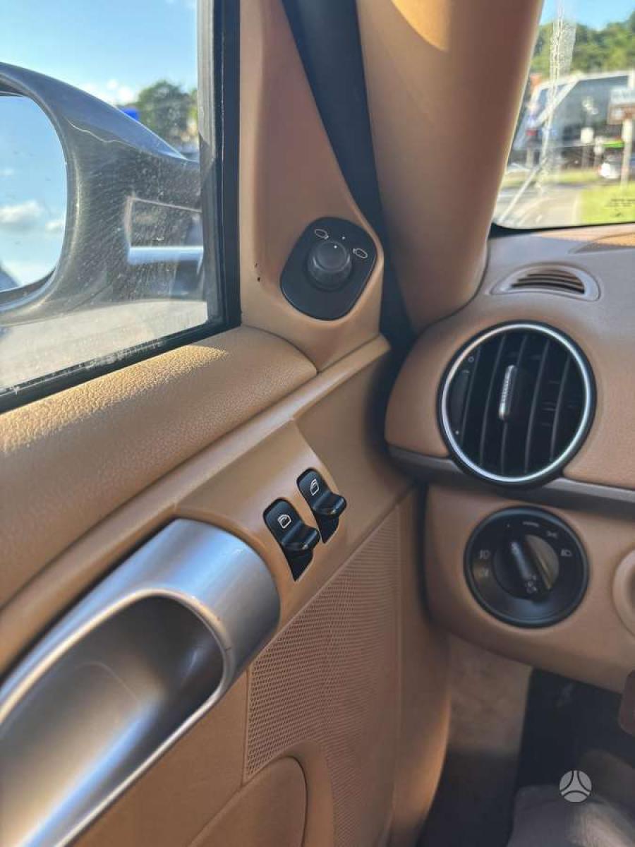 Pelēks Porsche Cayman 2012 Kauņa, ar dzinēja tilpumu 2.69 L un nobraukumu 115 tūkst. km par 24900 €, foto 13 vietnē AUTOMOTO.COM.LV