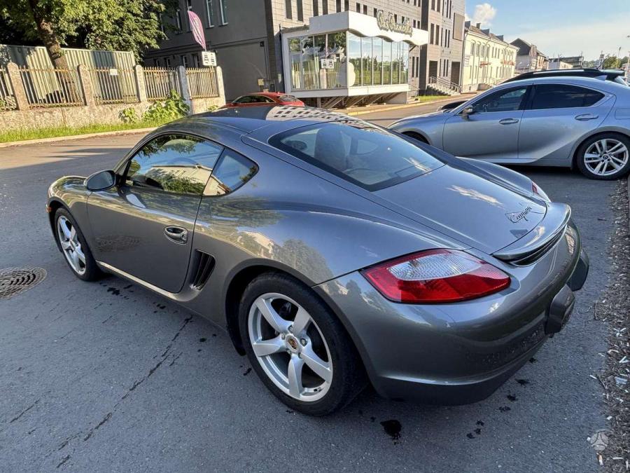 Pelēks Porsche Cayman 2012 Kauņa, ar dzinēja tilpumu 2.69 L un nobraukumu 115 tūkst. km par 24900 €, foto 15 vietnē AUTOMOTO.COM.LV