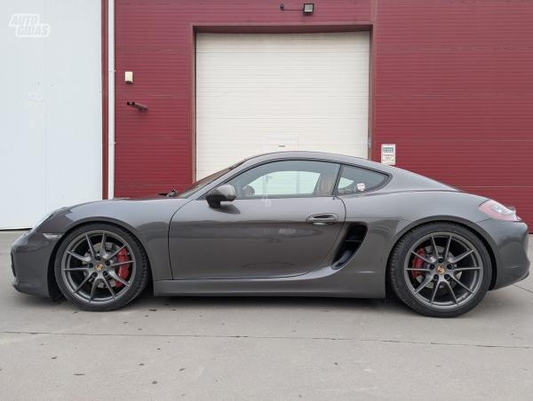 Pelēks Porsche Cayman 2014 Kauņa, ar dzinēja tilpumu 3.40 L un nobraukumu 137 tūkst. km par 40500 €, foto 2 vietnē AUTOMOTO.COM.LV