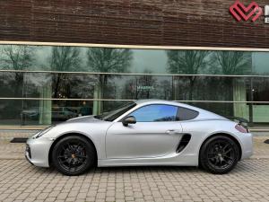 Grey Porsche Cayman 2015 in Klaipeda, with an engine capacity of 2.71 L and mileage of 58 thousand km for 32500 €, photo 3 on AUTOMOTO.COM.LV