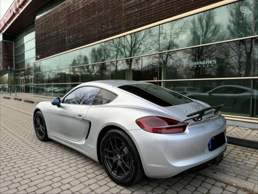 Grey Porsche Cayman 2015 in Klaipeda, with an engine capacity of 2.71 L and mileage of 58 thousand km for 32500 €, photo 4 on AUTOMOTO.COM.LV