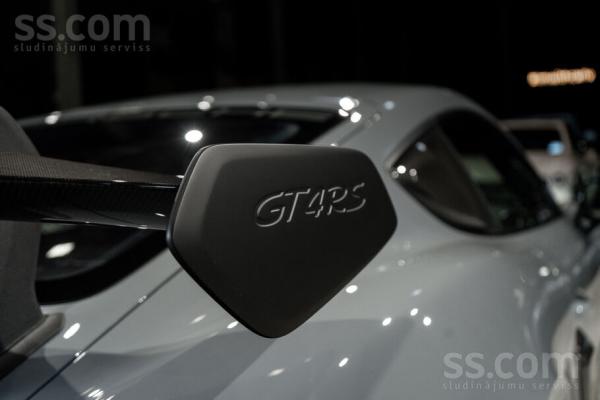 Grey Porsche Cayman 2022 in Riga, with an engine capacity of 4.00 L and mileage of 9 thousand km for 155000 €, photo 8 on AUTOMOTO.COM.LV