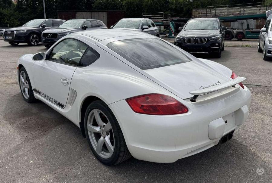 White Porsche Cayman 2008 in Panevezys, with an engine capacity of 3.39 L and mileage of 149 thousand km for 19900 €, photo 4 on AUTOMOTO.COM.LV