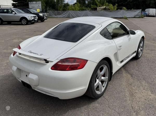 Balts Porsche Cayman 2008 Panevēža, ar dzinēja tilpumu 3.39 L un nobraukumu 149 tūkst. km par 19900 €, foto 4 vietnē AUTOMOTO.COM.LV