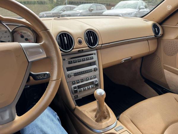 Balts Porsche Cayman 2008 Panevēža, ar dzinēja tilpumu 3.39 L un nobraukumu 149 tūkst. km par 19900 €, foto 8 vietnē AUTOMOTO.COM.LV