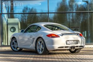 White Porsche Cayman 2009 in Riga, with an engine capacity of 2.90 L and mileage of 44 thousand km for 31000 €, photo 8 on AUTOMOTO.COM.LV