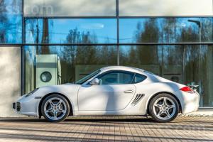 White Porsche Cayman 2009 in Riga, with an engine capacity of 2.90 L and mileage of 44 thousand km for 31000 €, photo 9 on AUTOMOTO.COM.LV