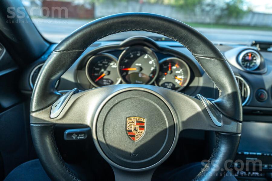 White Porsche Cayman 2009 in Riga, with an engine capacity of 2.90 L and mileage of 44 thousand km for 31000 €, photo 11 on AUTOMOTO.COM.LV