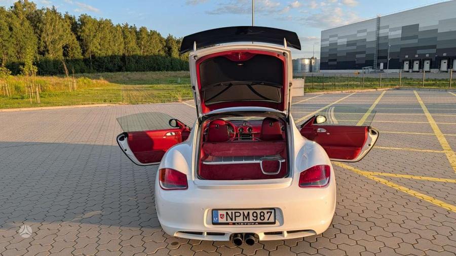 White Porsche Cayman 2010 in Vilnius, with an engine capacity of 3.44 L and mileage of 141 thousand km for 37900 €, photo 16 on AUTOMOTO.COM.LV
