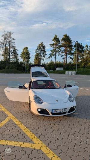 White Porsche Cayman 2010 in Vilnius, with an engine capacity of 3.44 L and mileage of 141 thousand km for 37900 €, photo 18 on AUTOMOTO.COM.LV