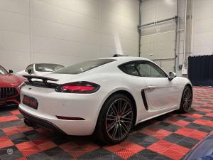 Balts Porsche Cayman 2017 Viļņa, ar dzinēja tilpumu 2.00 L un nobraukumu 53 tūkst. km par 52990 €, foto 5 vietnē AUTOMOTO.COM.LV
