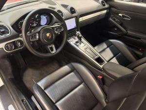 Balts Porsche Cayman 2017 Viļņa, ar dzinēja tilpumu 2.00 L un nobraukumu 53 tūkst. km par 52990 €, foto 11 vietnē AUTOMOTO.COM.LV