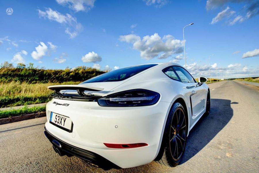 White Porsche Cayman 2018 in Kaunas, with an engine capacity of 2.50 L and mileage of 125 thousand km for 55000 €, photo 13 on AUTOMOTO.COM.LV
