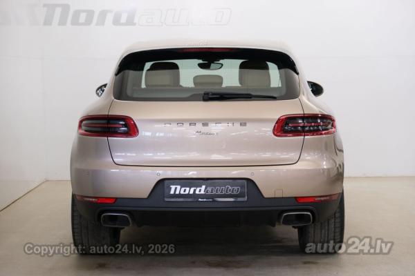 Beige Porsche Macan 2016 in Tallinn, with an engine capacity of 2.00 L and mileage of 34 thousand km for 34900 €, photo 4 on AUTOMOTO.COM.LV