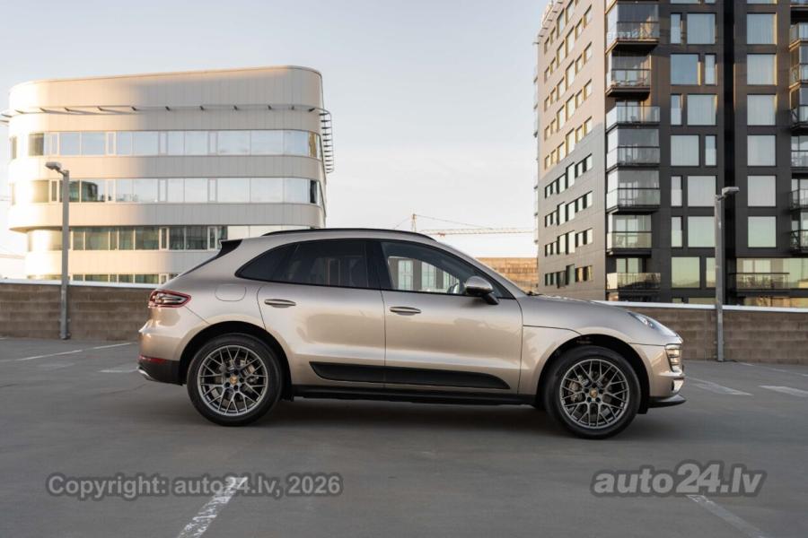 Smilšu krāsa Porsche Macan 2018 Tallina, ar dzinēja tilpumu 2.00 L un nobraukumu 115 tūkst. km par 39400 €, foto 6 vietnē AUTOMOTO.COM.LV
