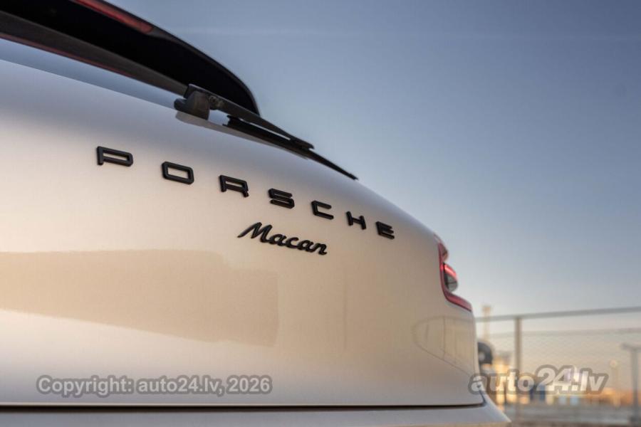 Smilšu krāsa Porsche Macan 2018 Tallina, ar dzinēja tilpumu 2.00 L un nobraukumu 115 tūkst. km par 39400 €, foto 7 vietnē AUTOMOTO.COM.LV