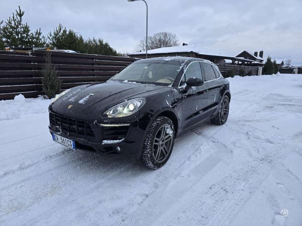 Black Porsche Macan 2014 in Kaunas, with an engine capacity of 2.97 L and mileage of 250 thousand km for 18950 €, photo 2 on AUTOMOTO.COM.LV