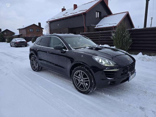 Black Porsche Macan 2014 in Kaunas, with an engine capacity of 2.97 L and mileage of 250 thousand km for 18950 €, photo 4 on AUTOMOTO.COM.LV