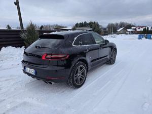 Black Porsche Macan 2014 in Kaunas, with an engine capacity of 2.97 L and mileage of 250 thousand km for 18950 €, photo 5 on AUTOMOTO.COM.LV