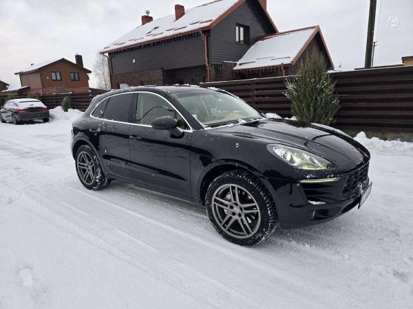 Black Porsche Macan 2014 in Kaunas, with an engine capacity of 2.97 L and mileage of 250 thousand km for 18950 €, photo 9 on AUTOMOTO.COM.LV