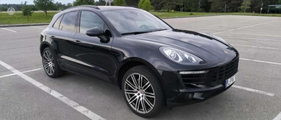 Black Porsche Macan 2014 in Klaipeda, with an engine capacity of 2.97 L and mileage of 249 thousand km for 23500 €, photo 3 on AUTOMOTO.COM.LV