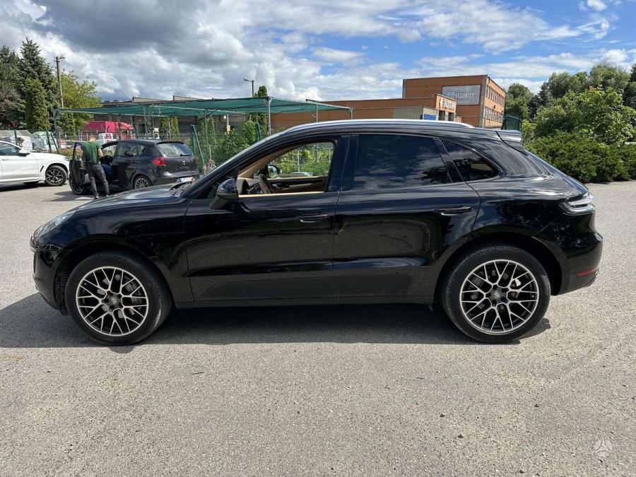 Melns Porsche Macan 2014 Klaipėda, ar dzinēja tilpumu 3.00 L un nobraukumu 95 tūkst. km par 24900 €, foto 10 vietnē AUTOMOTO.COM.LV