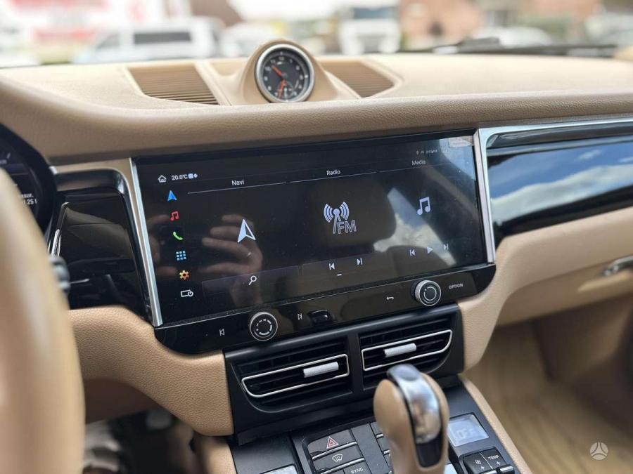 Melns Porsche Macan 2014 Klaipėda, ar dzinēja tilpumu 3.00 L un nobraukumu 95 tūkst. km par 24900 €, foto 20 vietnē AUTOMOTO.COM.LV