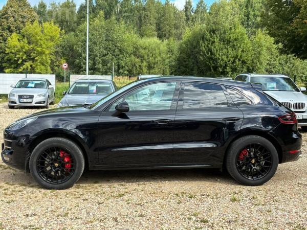 Black Porsche Macan 2014 in Kuldiga, with an engine capacity of 3.60 L and mileage of 217 thousand km for 23990 €, photo 6 on AUTOMOTO.COM.LV