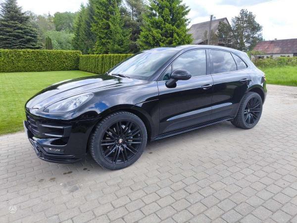 Melns Porsche Macan 2014 Rokiškis, ar dzinēja tilpumu 2.97 L un nobraukumu 258 tūkst. km par 22500 €, foto 3 vietnē AUTOMOTO.COM.LV