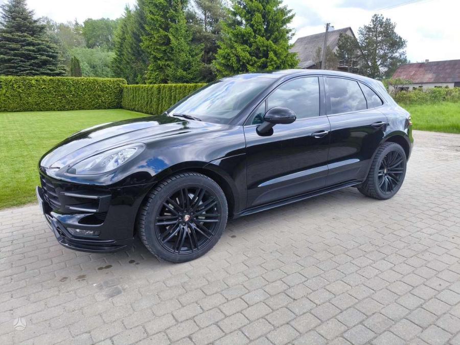 Melns Porsche Macan 2014 Rokiškis, ar dzinēja tilpumu 2.97 L un nobraukumu 258 tūkst. km par 22500 €, foto 3 vietnē AUTOMOTO.COM.LV