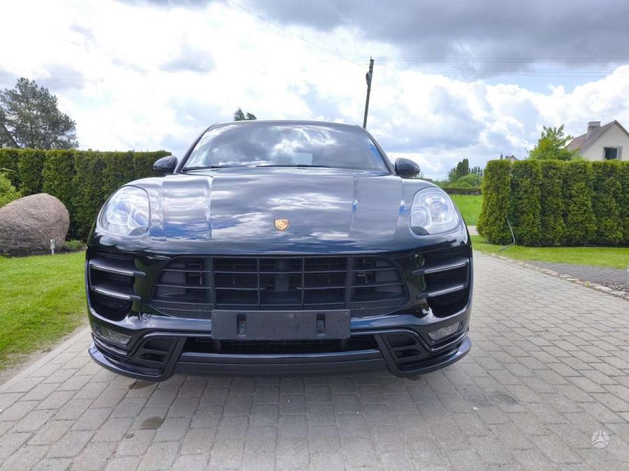 Melns Porsche Macan 2014 Rokiškis, ar dzinēja tilpumu 2.97 L un nobraukumu 258 tūkst. km par 22500 €, foto 4 vietnē AUTOMOTO.COM.LV