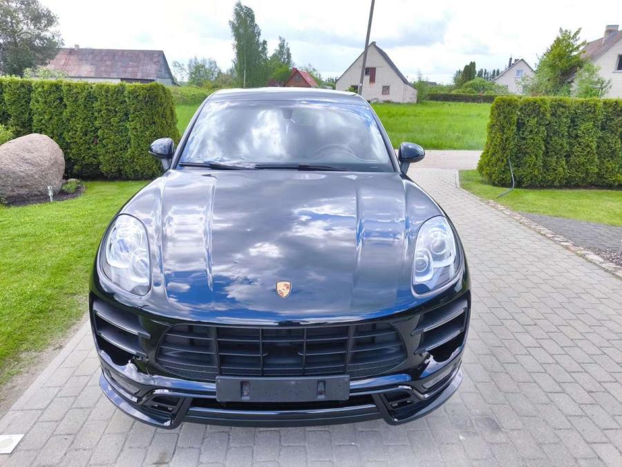Melns Porsche Macan 2014 Rokiškis, ar dzinēja tilpumu 2.97 L un nobraukumu 258 tūkst. km par 22500 €, foto 6 vietnē AUTOMOTO.COM.LV