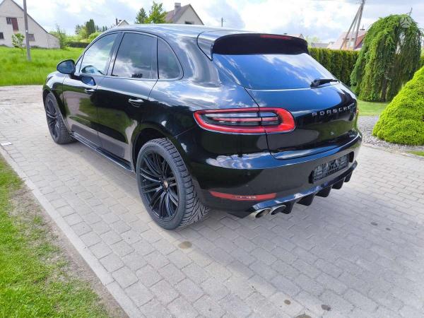 Melns Porsche Macan 2014 Rokiškis, ar dzinēja tilpumu 2.97 L un nobraukumu 258 tūkst. km par 22500 €, foto 10 vietnē AUTOMOTO.COM.LV